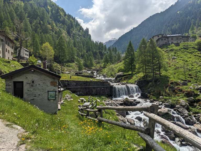 Sentiero Valle dei Forni al Rifugio Santa Rita (via Percorso 620E ...