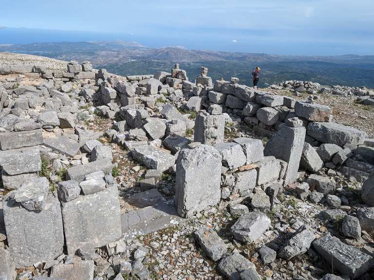 Ruines du temple de Zeus Atavyros - Itinéraires de rando et marche | Komoot