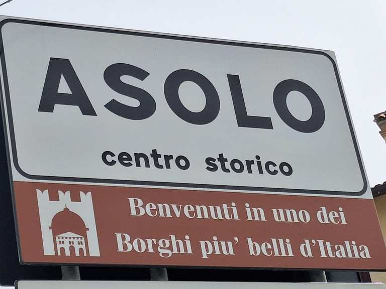 Centro Storico di Asolo – Colle di San Giorgio Runde von Casella d ...