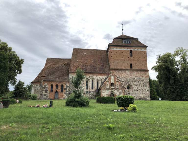 Dorfkirche in Bellin : Radtouren und Radwege | komoot