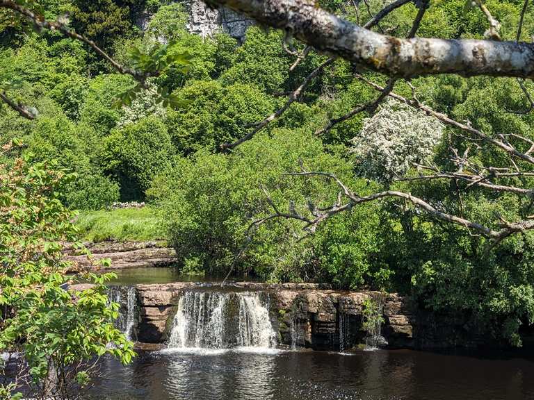 The Tan Hill Inn & River Swale loop from Keld — Yorkshire Dales ...