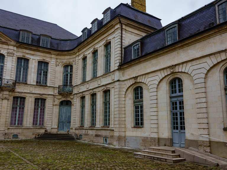 Musée de l'Hôtel Sandelin: Wanderungen und Rundwege | komoot