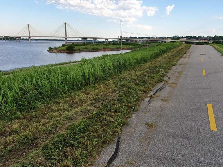 Riverfront Park via MCT Confluence Trail — Alton | Wanderung | Komoot