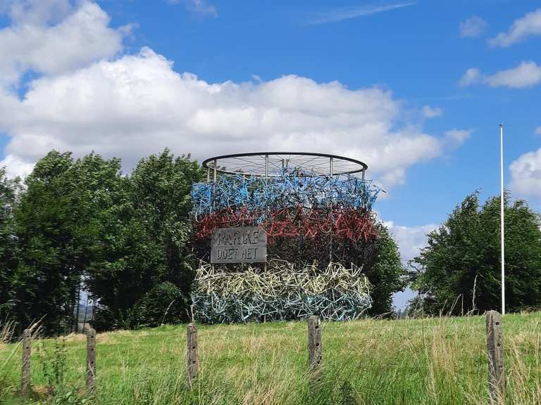 Fahrrad-Denkmal, Parike. : Radtouren und Radwege | komoot