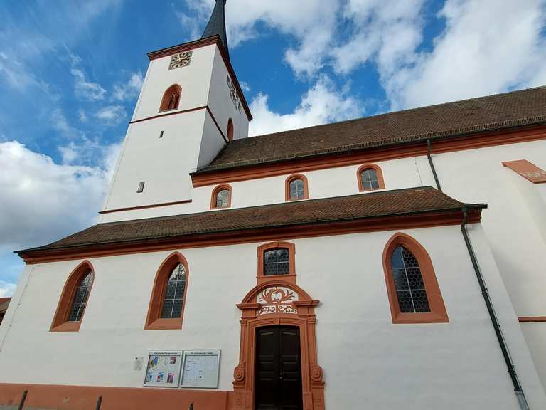 Katholische Pfarrkirche St. Johannes der Täufer : Radtouren und Radwege | komoot