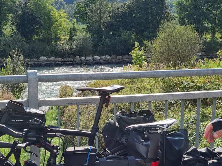 Schön am Fluss entlang auf dem Bozen-Brixen Radweg: Rennradfahren und ...