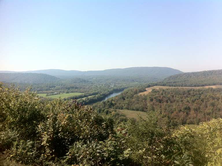 Prospect Rock via North & South Prospect Trail — Cacapon Resort State ...