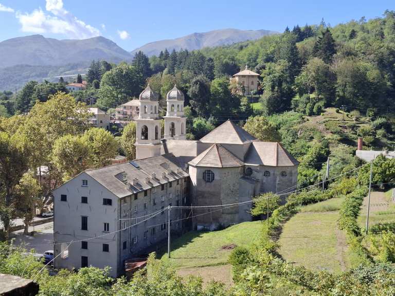 Punta Martin Summit Trail from Santuario dell'Acquasanta | wandeling ...