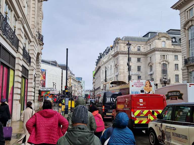Piccadilly Circus – Wanderungen & Anfahrt | Komoot