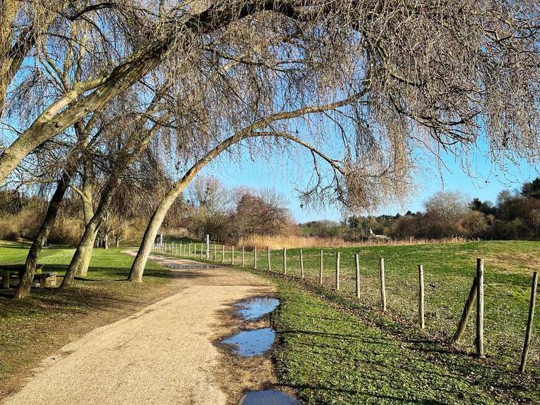 Parc Georges Valbon: Wanderungen und Rundwege | komoot