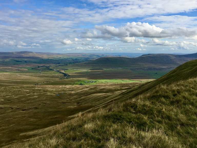Whernside Summit Routes for Walking and Hiking | Komoot