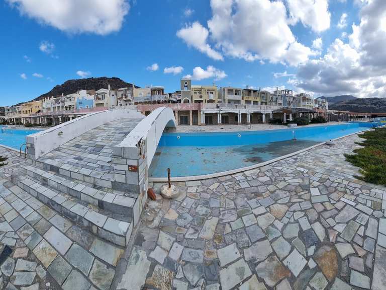 Dionysos Village Verlaten Resort wandelroutes en hikes | Komoot