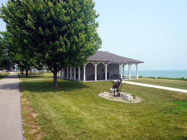 Parc de la compagnie Burger Boat au plage Two Rivers via Mariners Trail ...
