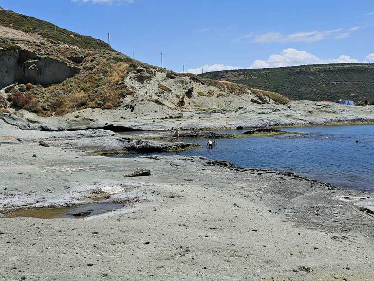 Blick auf den Steinstrand Cane Malu: Wanderungen und Rundwege | komoot