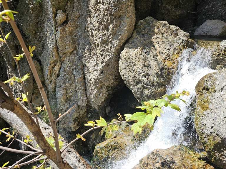 Temescal Canyon Falls Routes for Walking and Hiking | Komoot