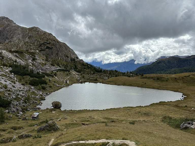 Störes Gipfelweg vom Valparola Pass (über CAI 024) | Wanderung | Komoot