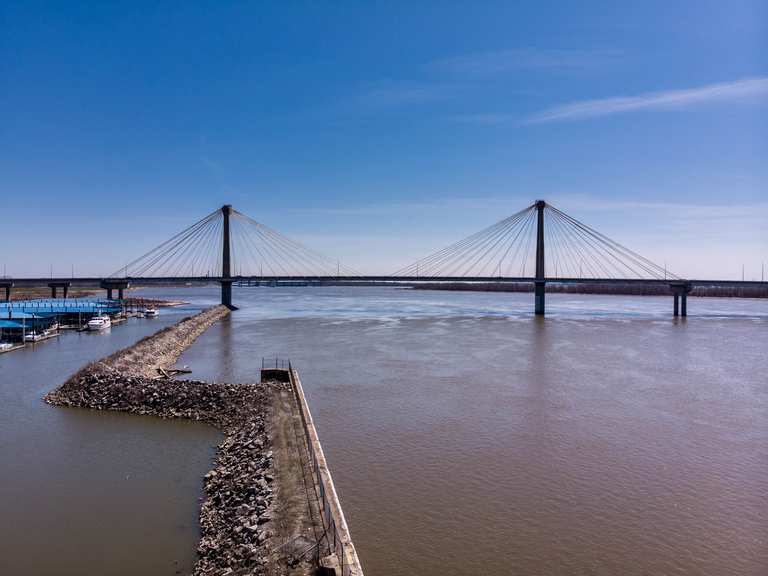 Riverfront Park via MCT Confluence Trail — Alton | Wanderung | Komoot