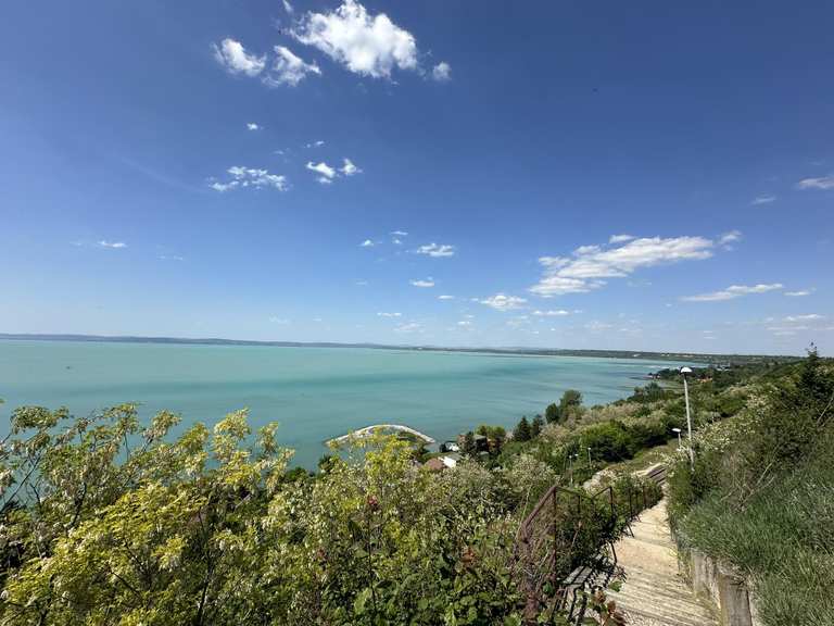 Blick auf den Balaton von Balatonvilágos: Radtouren und Radwege | komoot