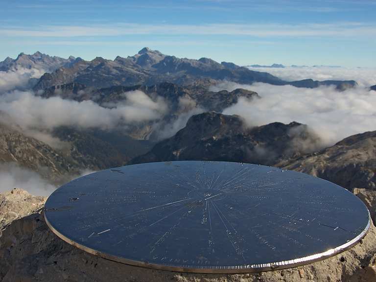 Krn (2.244 m): Wanderungen und Rundwege | komoot