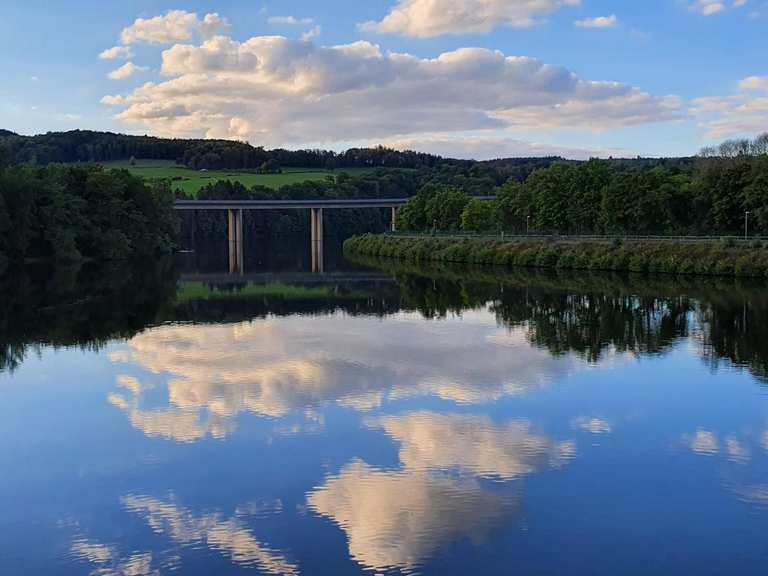 Brachtpe-Zufluss am Biggesee: Wanderungen und Rundwege | komoot