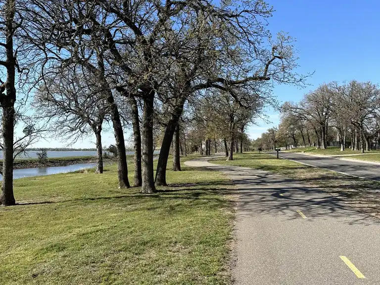 Lake Overholser Trail - Bethany, Oklahoma County | Lauf-Highlight | Komoot