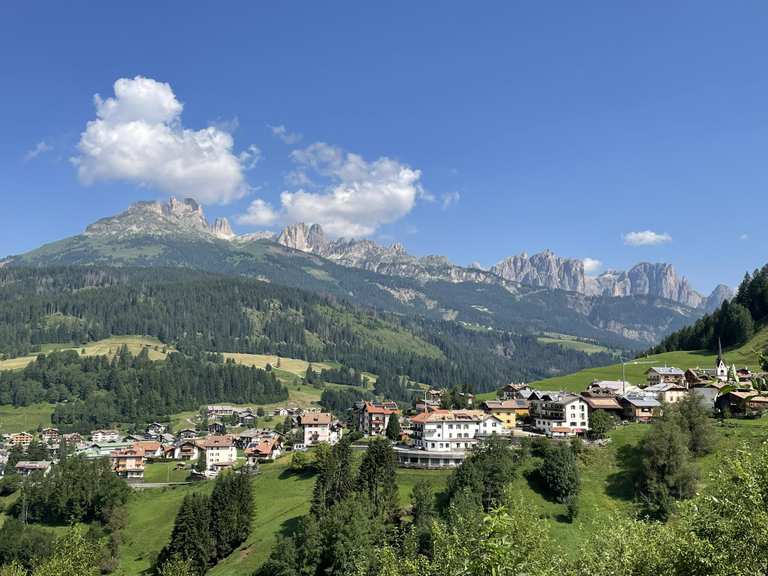Ciclabile della Val di Fassa – Costalunga-Pass Runde von Campestrin ...