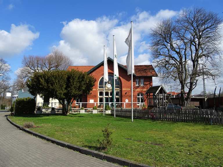 Regattaturm am Baldeneysee – Haus Scheppen Runde von Hespertalbahn ...