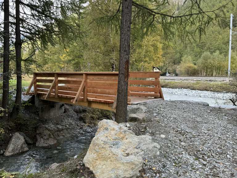 Wooden Bridge Over Stream - Mountain Bike Trails & Tracks | Komoot