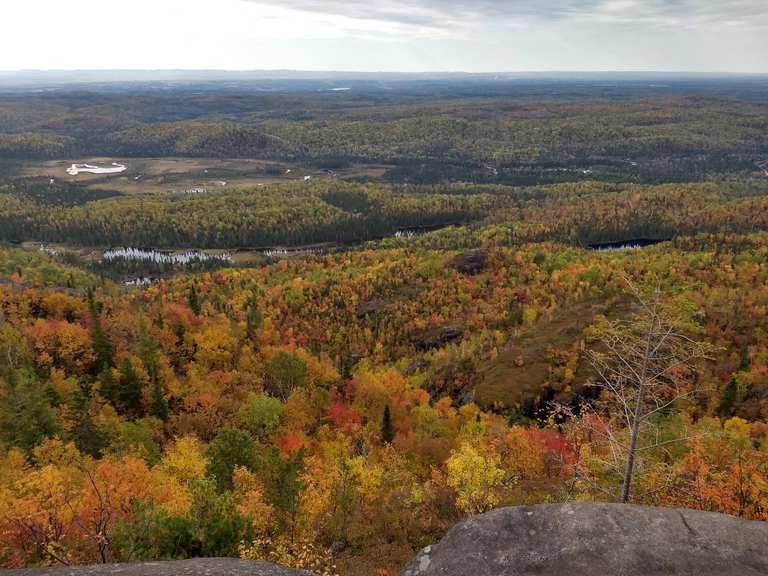 Sentier Le Pic-de-la-Tête-de-Chien – Nationalpark Monts-Valin | Wanderung | Komoot