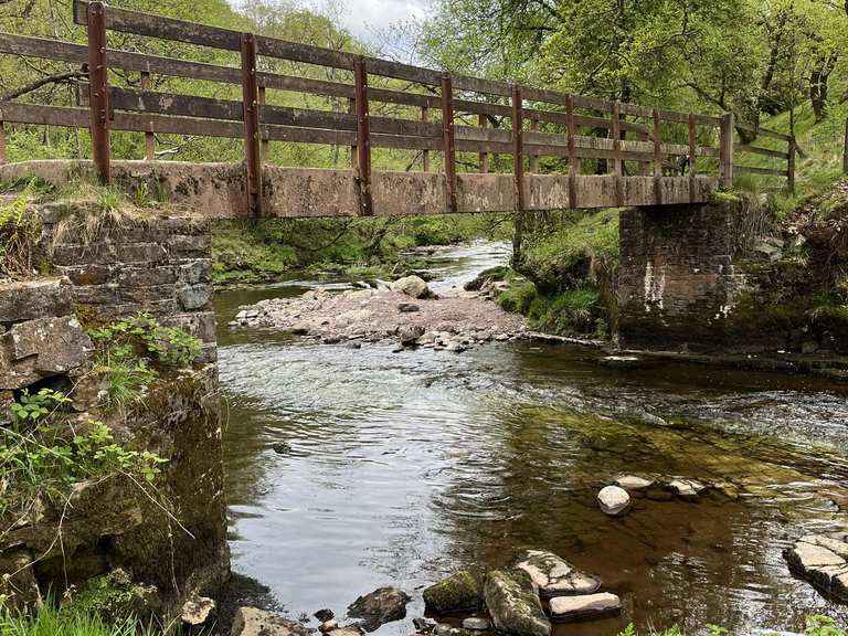 Ystradfellte Four Waterfalls Walk from Cwm Porth — Brecon Beacons ...