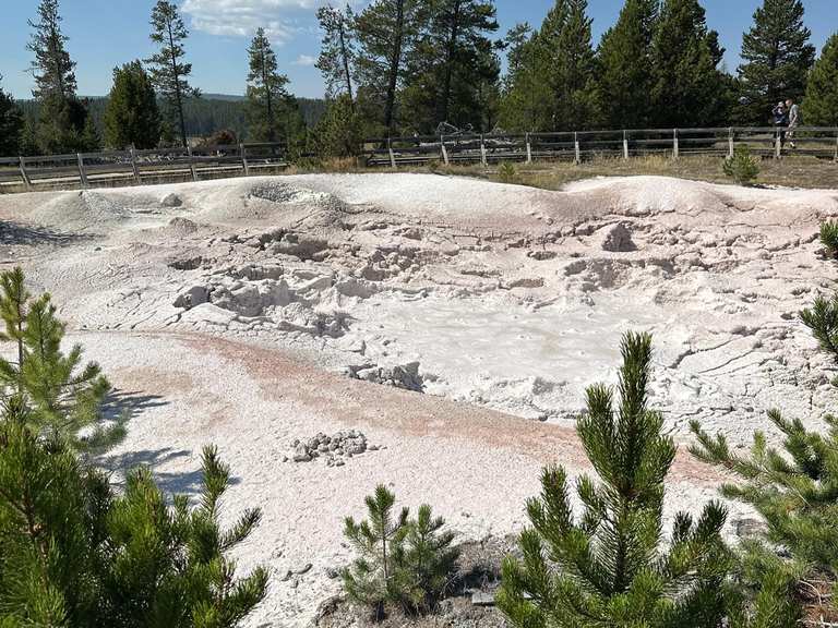 Lower Geyser Basin Routes for Walking and Hiking | Komoot