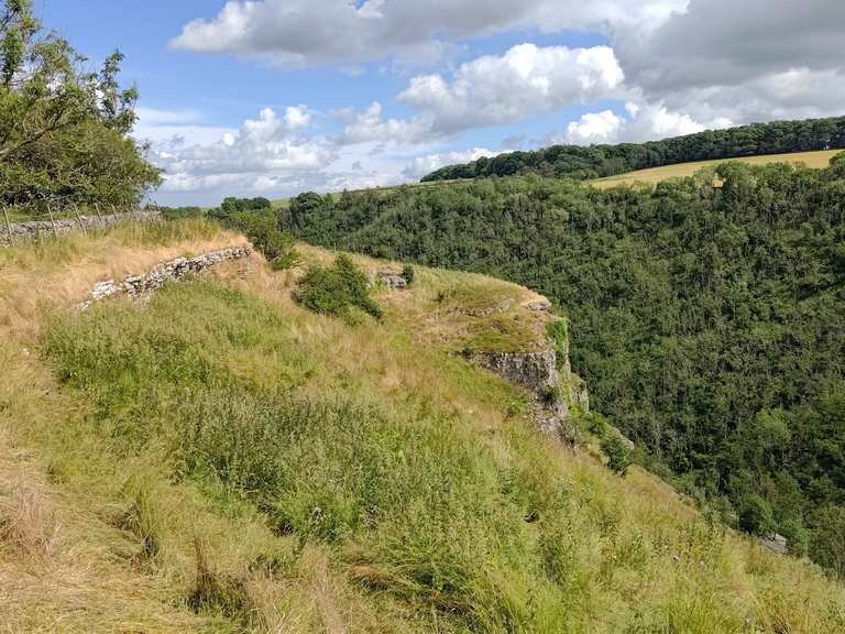 Vue sur Lathkill Dale - Itinéraires de rando et marche | Komoot