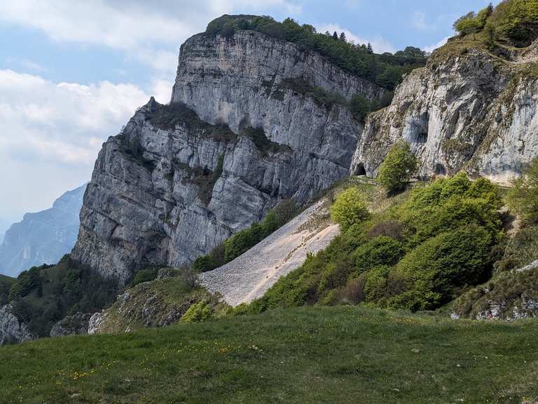 Sentiero della Pace Erster Weltkrieg-Pfad mit Bergstollen | Wanderung ...