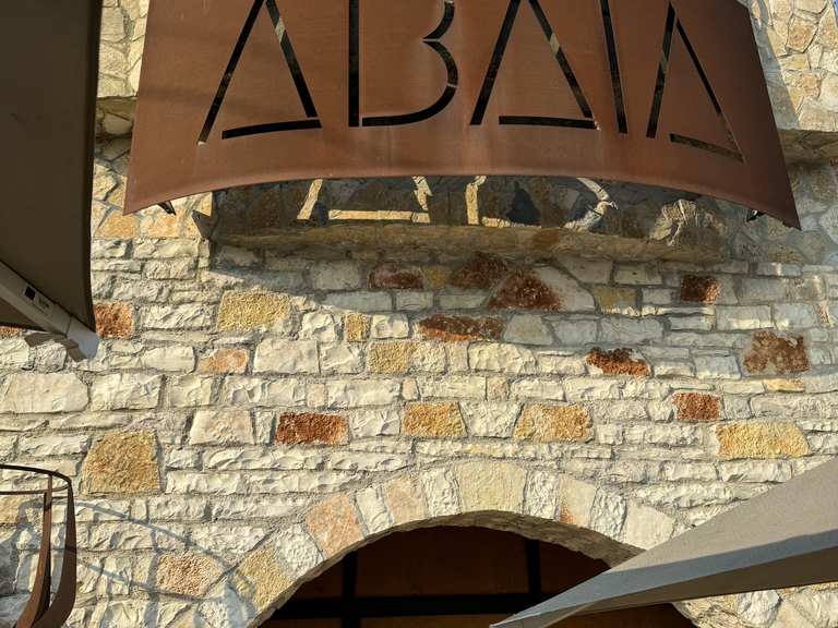 Weingut Abaia: Wanderungen und Rundwege | komoot