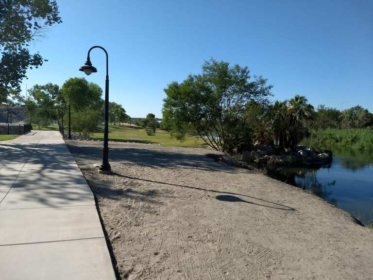 Piste cyclable Yuma Crossing (Colorado River Levee Multi-Use Path ...