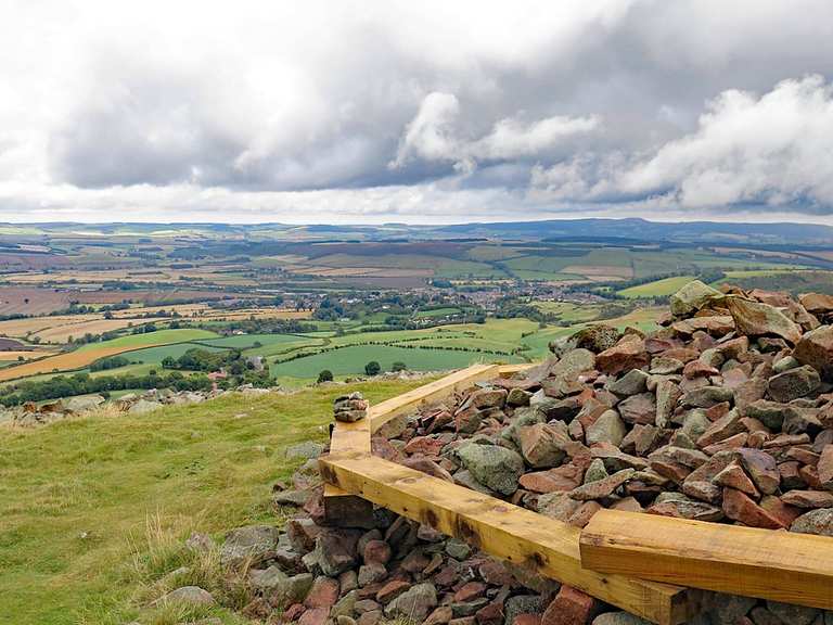 Yeavering Bell & Humbleton Hill peak loop from Wooler — Northumberland ...