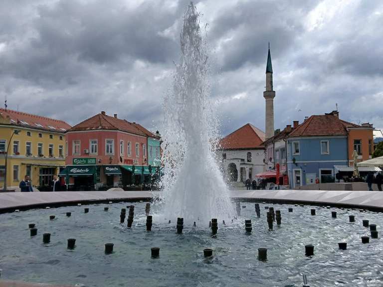 Vrijheidsplein, Tuzla wandelroutes en hikes | Komoot