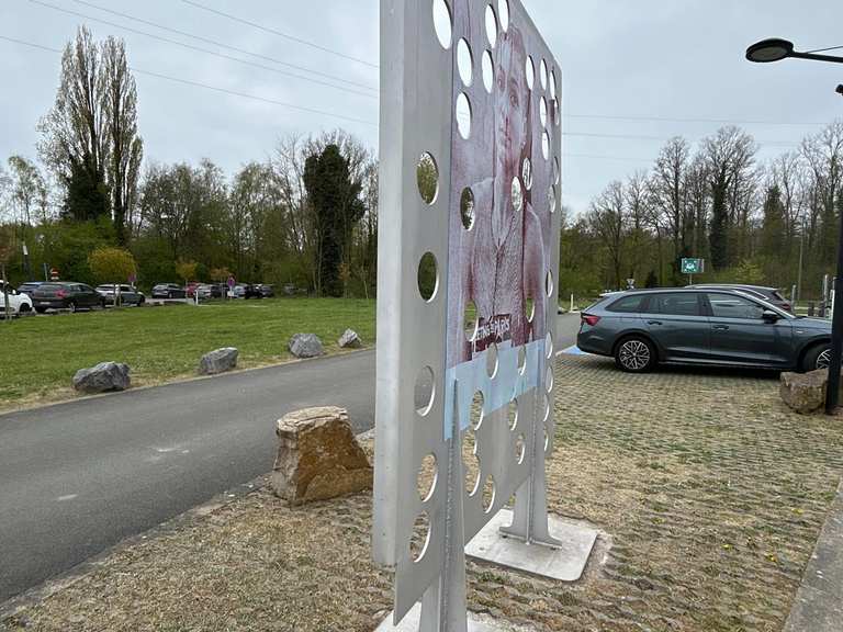 Kunstwerk "Indélébile" Da Zi Bao: Wanderungen und Rundwege | komoot