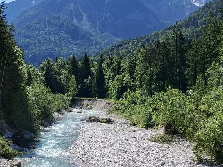 Río Sava en el Alto Valle del Sava: Rutas de senderismo y caminatas ...
