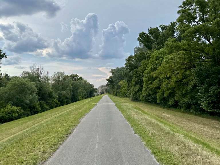 Danube Canal cycle path Lucie-Goldner-Promenade - Cycle Routes and Map ...