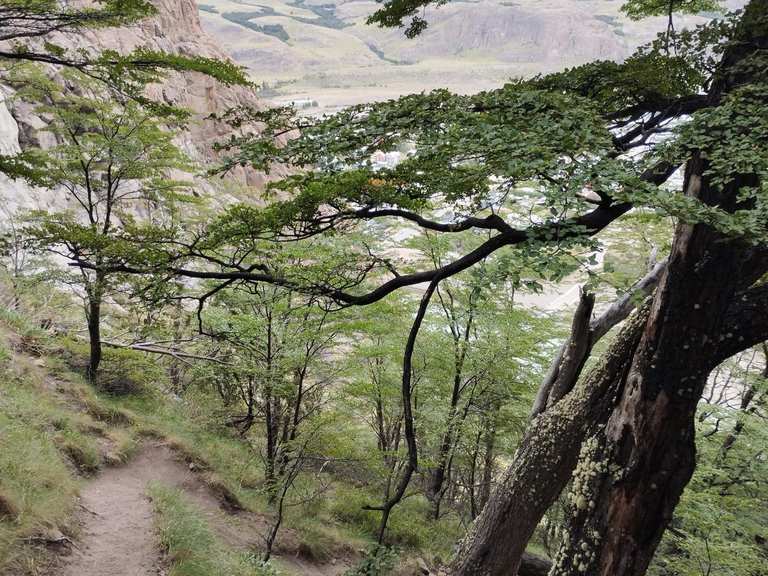 Mirador El Paredón y valle del río de Las Vueltas — Circular desde ...