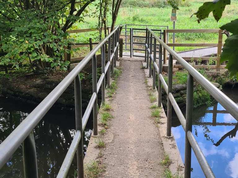Bridge over the River Colne - Cycle Routes and Map | Komoot