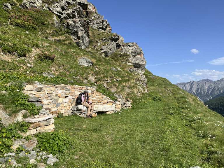 Da Saint-Rhémy al Colle del Gran San Bernardo (Percorsi 13 e 13B ...