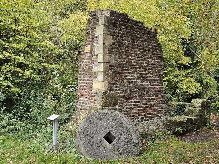 Mill Ruins Routes for Walking and Hiking | Komoot