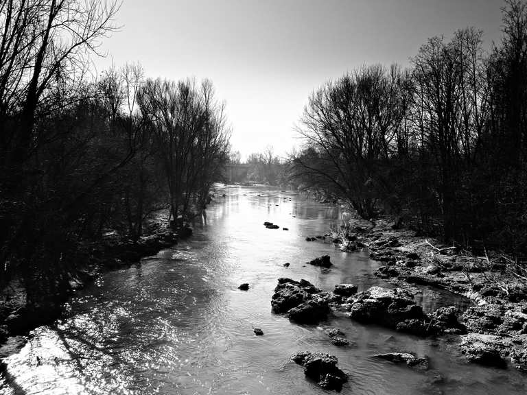 Widok z wiszącego mostu nad rzeką Serio – trasy rowerowe i mapa | Komoot