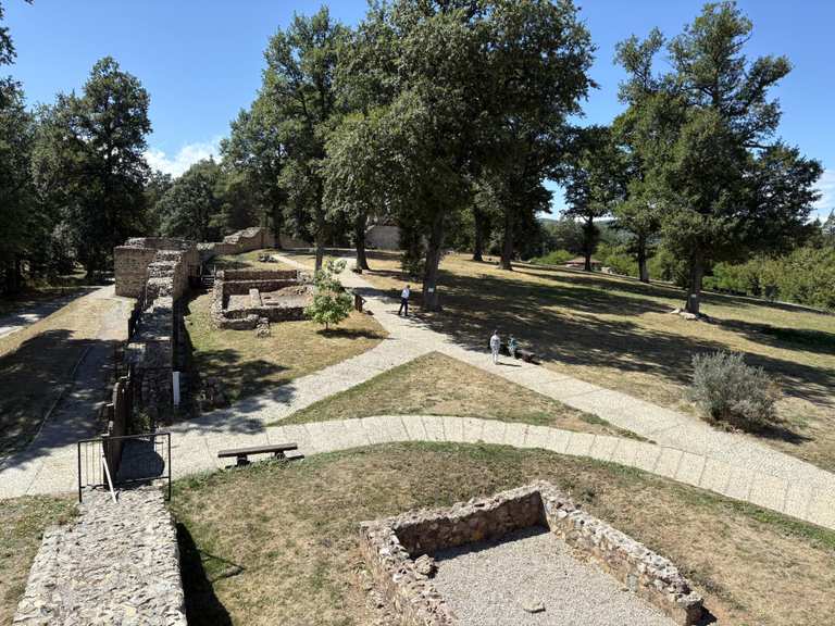 Tsari Mali Grad Fortress Ruins Routes for Walking and Hiking | Komoot