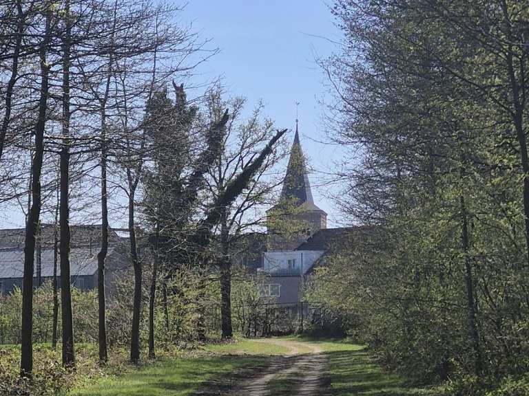 View of Kermt Church from Footpath 24 - Routes for Walking and Hiking ...