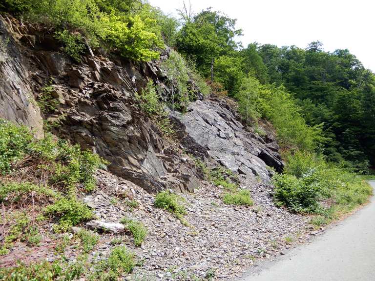 Rock outcrop at the Grane Reservoir Routes for Walking and Hiking | Komoot