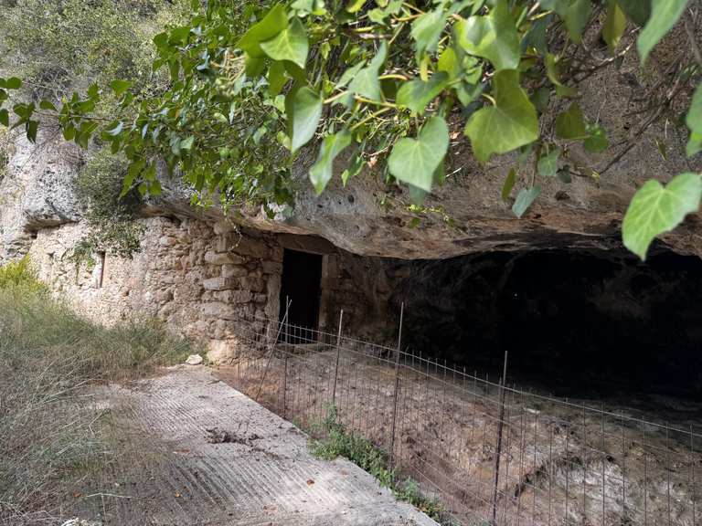 Höhlenkirche Agios Dimitrios: Wanderungen und Rundwege | komoot