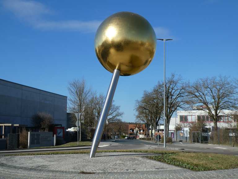 Sculpture Goldnadel au rond-point du parc O'Brien - Itinéraires vélo et ...